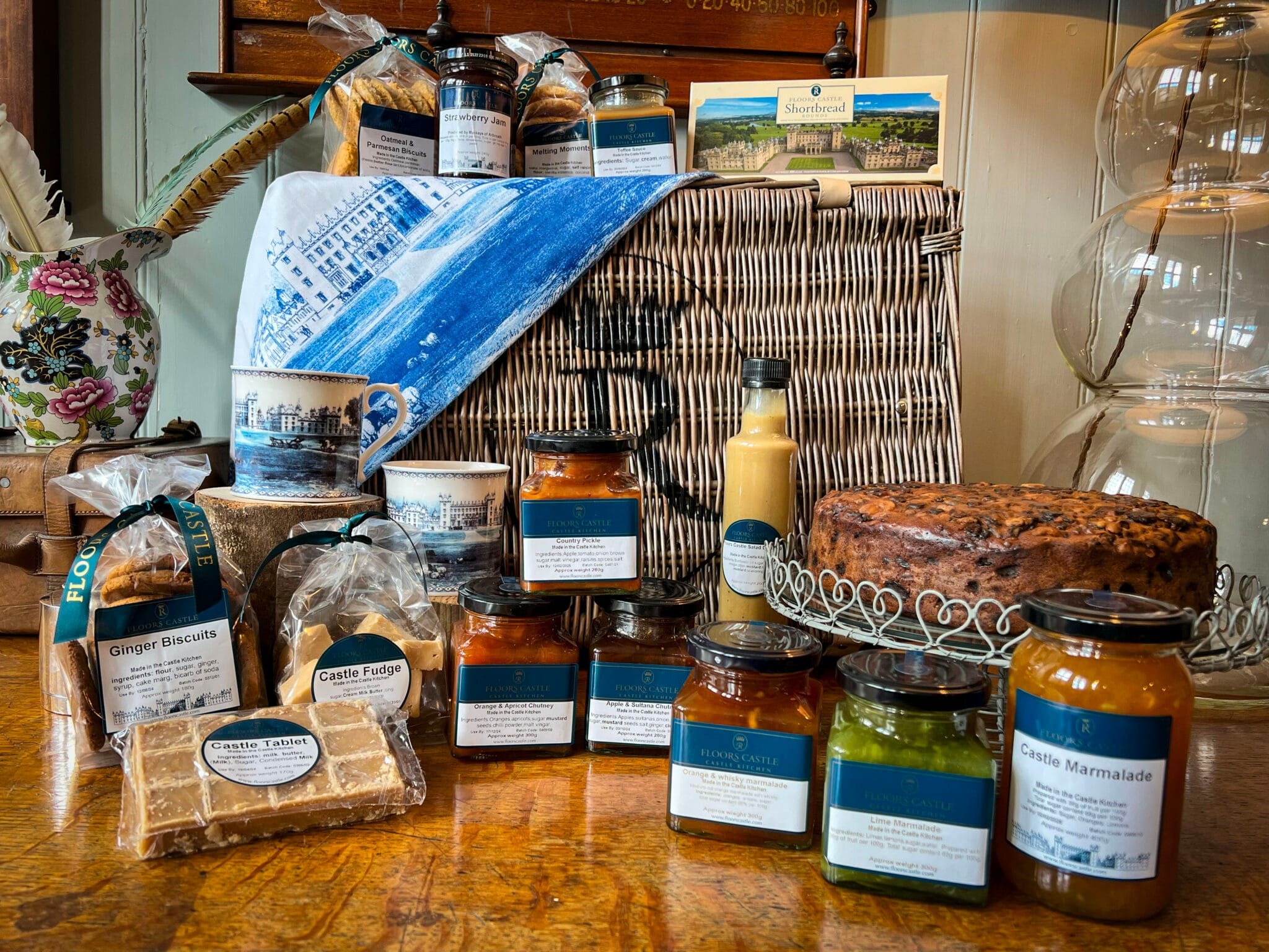 Roxburghe Luxury Hamper - Floors Castle