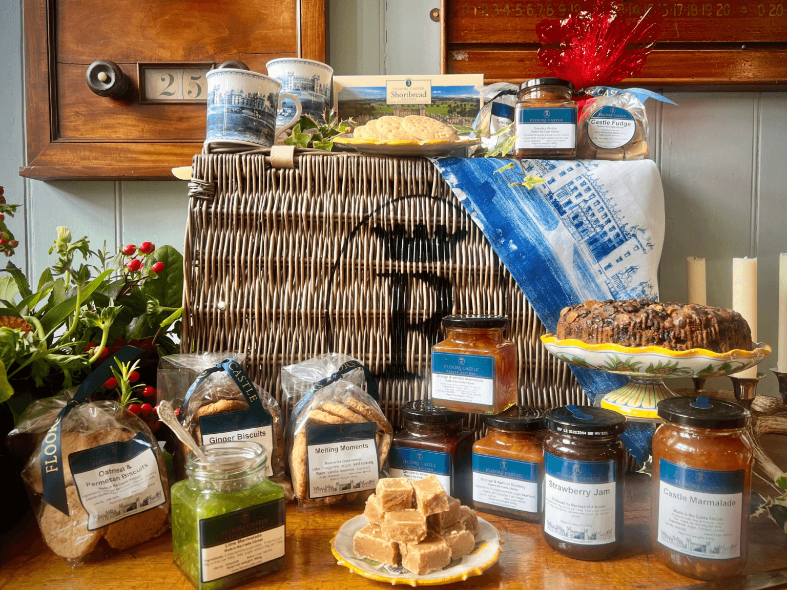 Roxburghe Luxury Hamper - Floors Castle